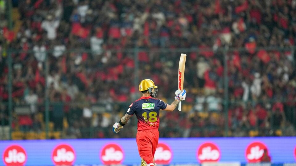 Pakistani fans react as Kevin Pietersen hails Bengaluru's Chinnaswamy ...