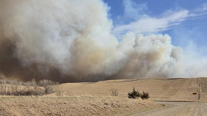 Western Iowa wildfire prompts evacuations, one person hurt