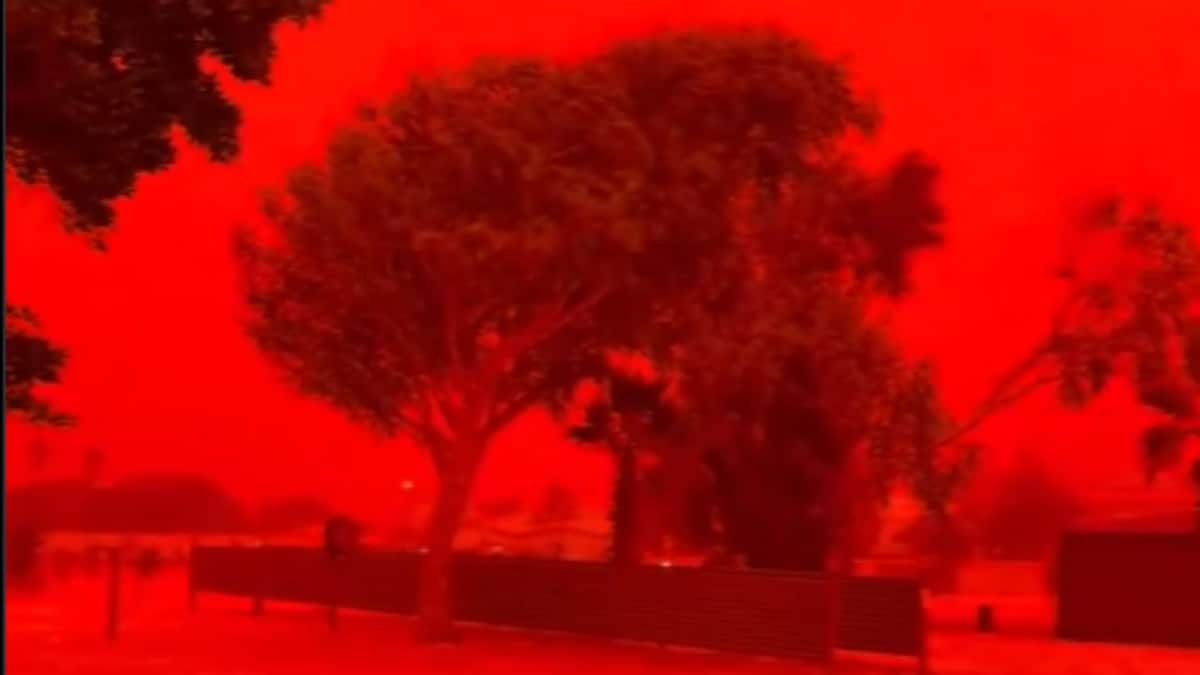 'Incredibly eerie': Skies turn blood red across Western Australia ahead ...