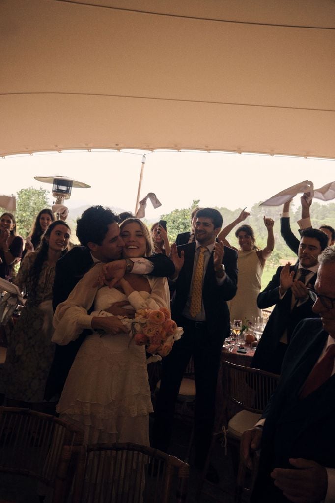 Ibiza como escenario y un vestido de novia inspirado en su madre: la ...