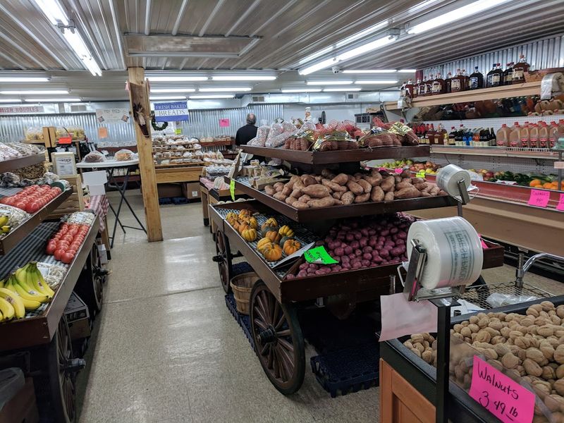 The year-round Indiana farm stand where the $7.50 fish tail sandwiches ...