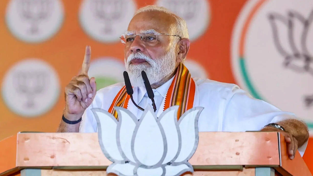 'Risking Indian lives': PM Modi slams Congress for making 'dangerous ...