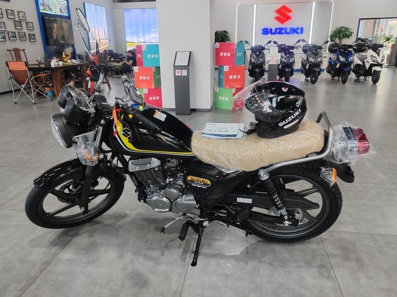 Wujud makin retro, Suzuki Thunder reborn muncul dengan mesin 150 cc