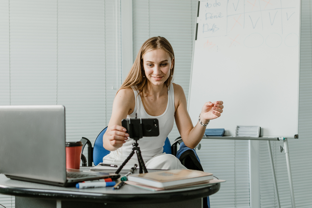 16 tips for managing a side hustle without burnout