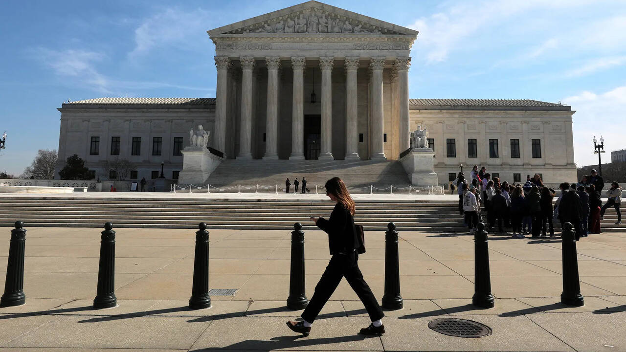 Supreme Court to hear racial bias claims in Mississippi death row case