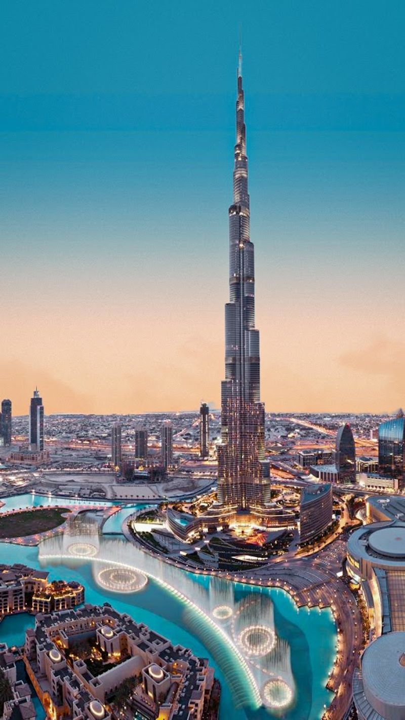 15 world-famous attractions that broke all the records