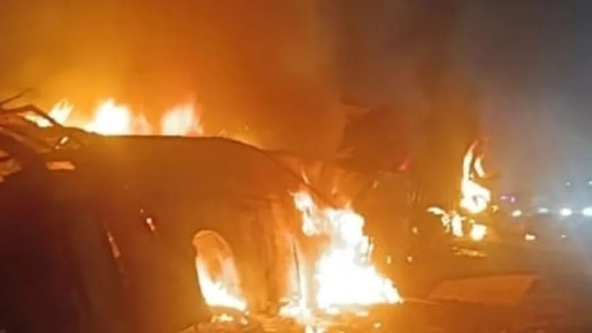 Three of a family burnt alive as car catches fire in MP