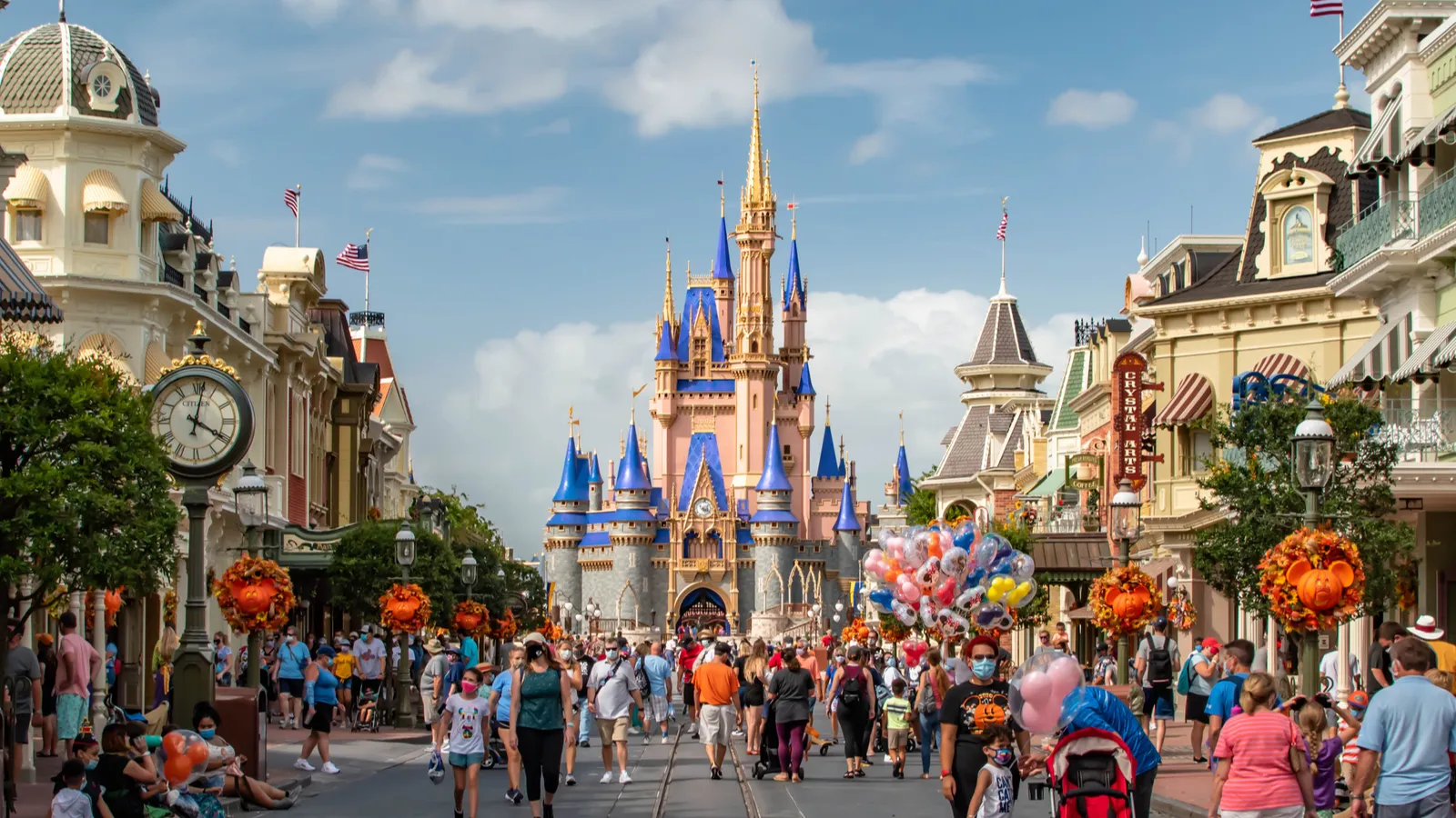 Drop in Canadian visitors leaves noticeable gap at Walt Disney World