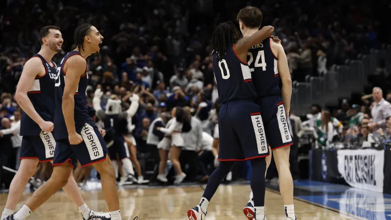 Duke vs. UConn final score, results: Braylon Mullins, Huskies stun Blue ...