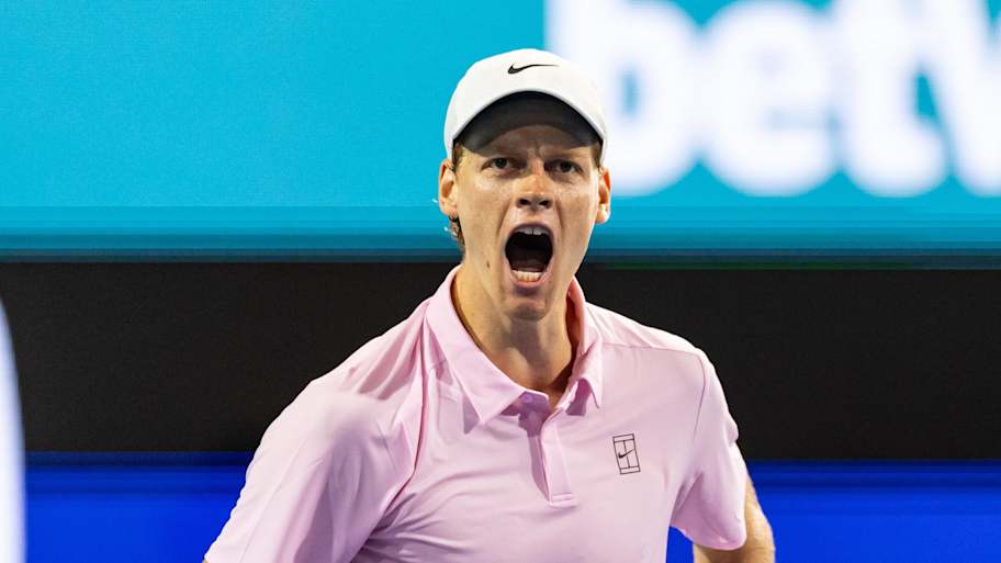 Jiri Lehecka’s GF Lucka Neumannova stuns in white Miami Open final ...