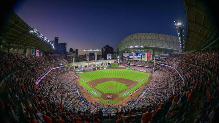 Astros opening day roster features top prospect, Houston native