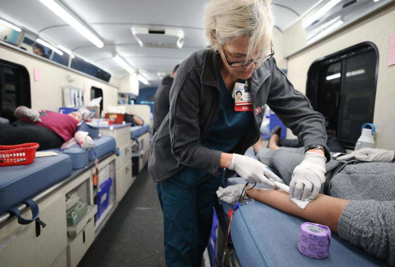 American Red Cross sees ‘alarming’ drop in blood supply. Where to give ...