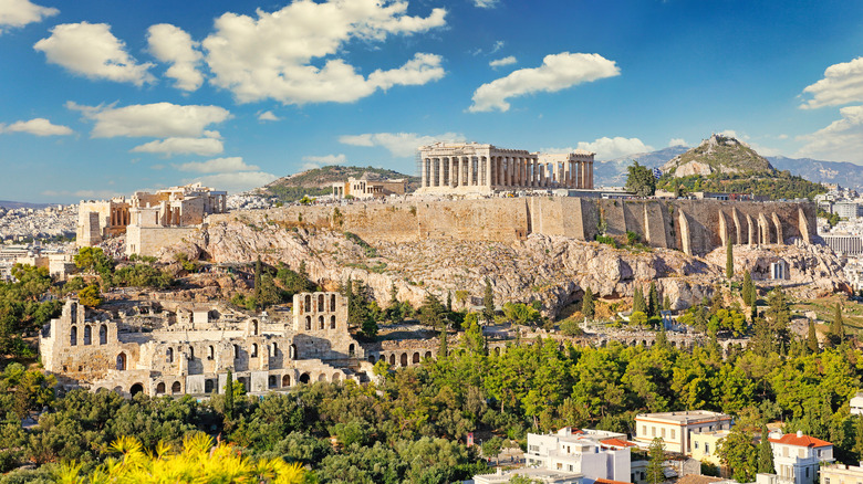 The best destinations in Greece you can't skip on your trip, according ...