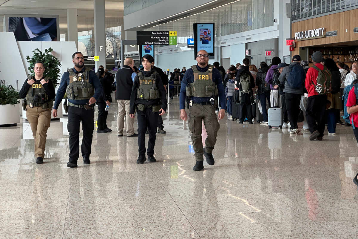 2 Republicans break ranks as Senate passes $70B ICE and Border Patrol bill