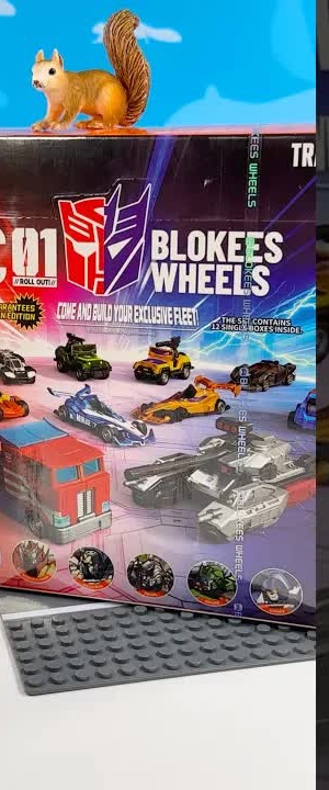 Transformers Blokees Wheels C 01 assemble and Optimus Prime roll out! # ...