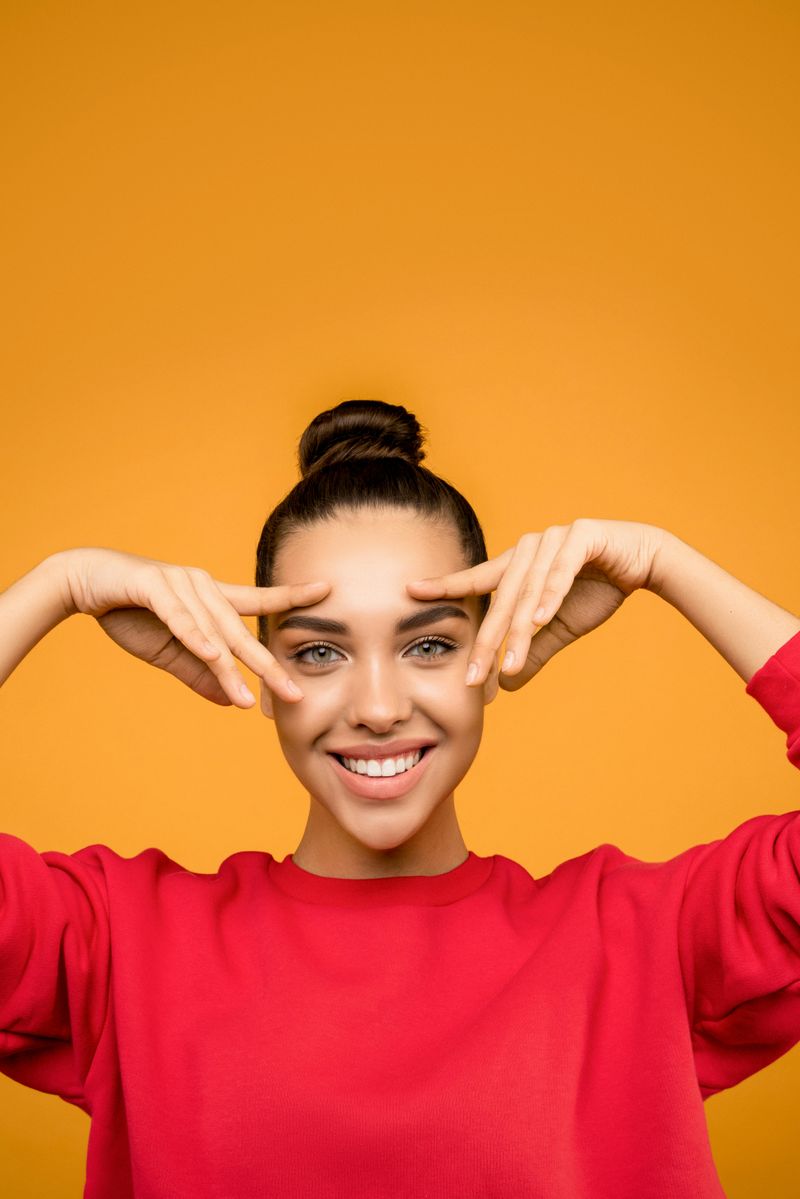 How to recognize a female psychopath: 12 key signs