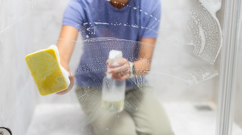 Mistakes you have to stop making when cleaning glass shower doors
