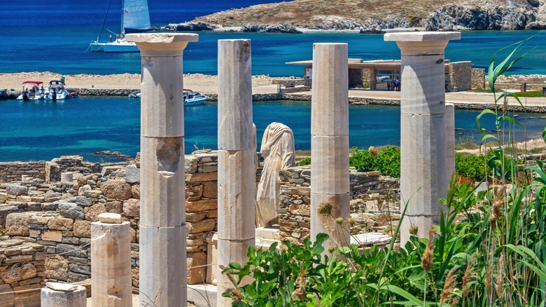 The best destinations in Greece you can't skip on your trip, according ...