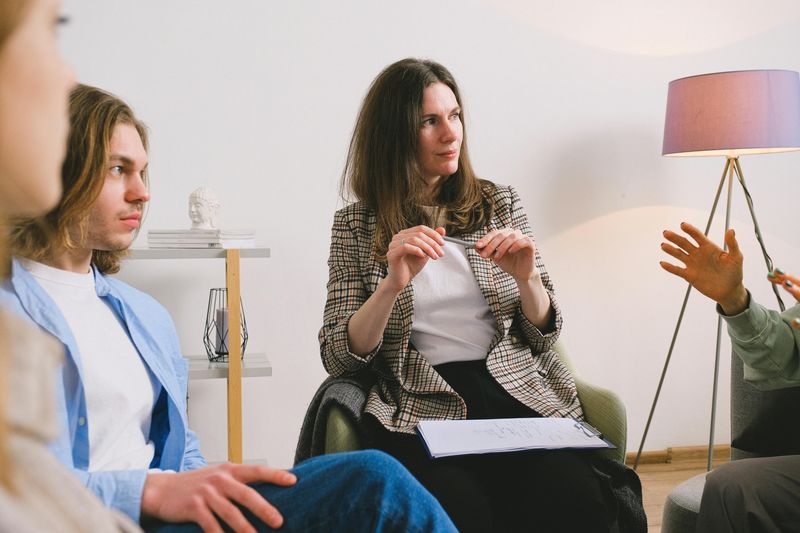 People who dislike attention often share these 12 powerful traits