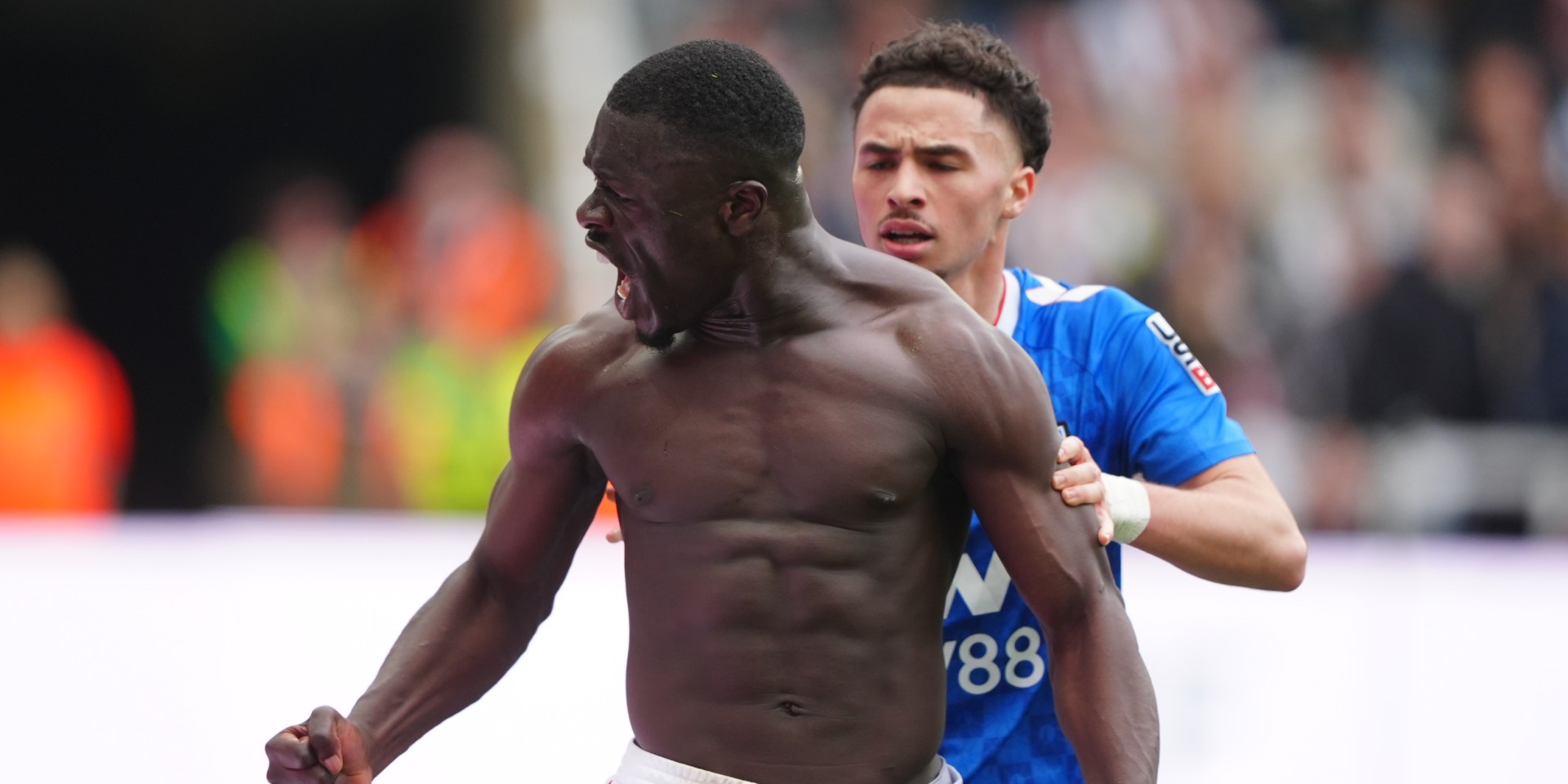 Helder signaal voor geïnteresseerde Engelse club: Brobbey moet ...