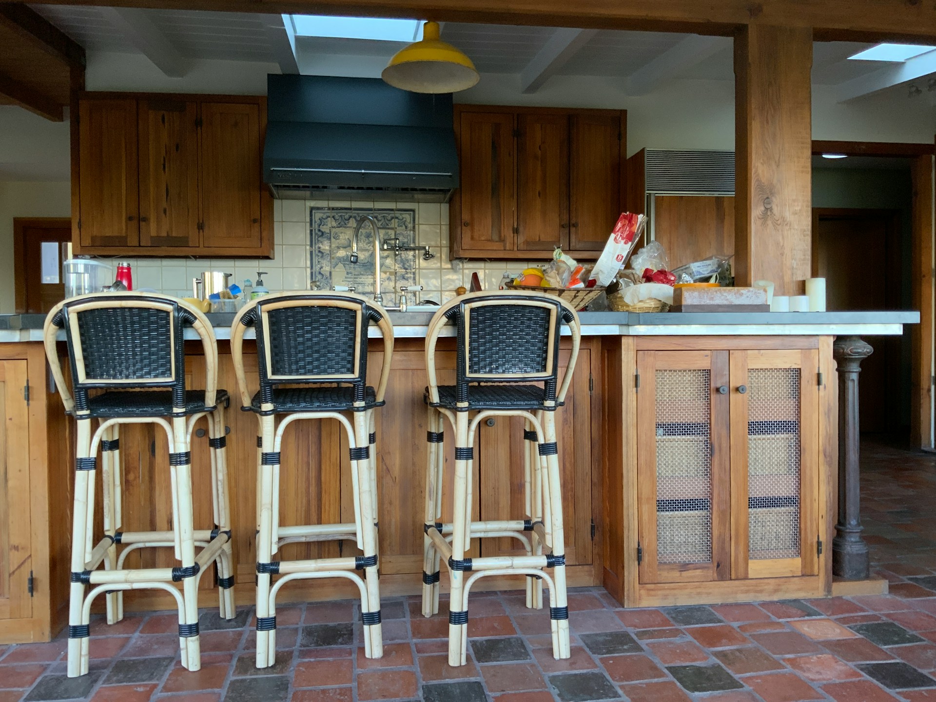 14 of the best and worst kitchen island concepts
