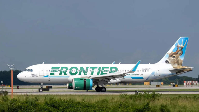 Frontier Airlines hijacking scare: Bomb threat sparks emergency landing ...