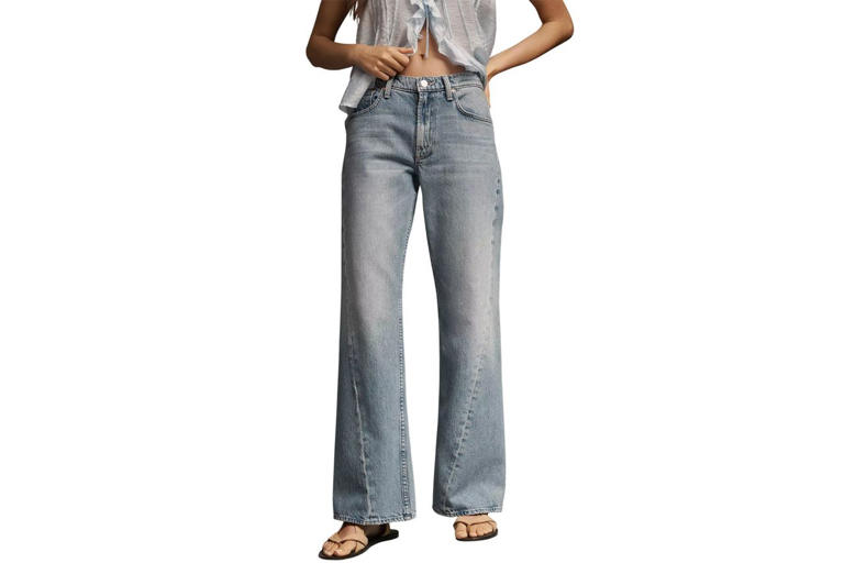 Reese Witherspoon and Jennifer Lopez wear these leg-elongating jeans ...