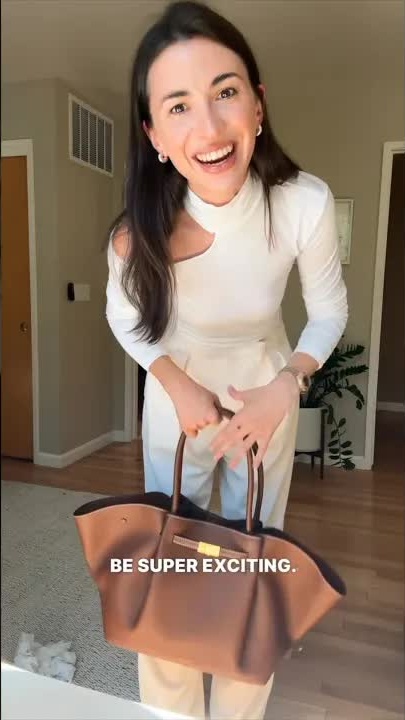 Demellier London unboxing: perfect mom bag for European summer travel