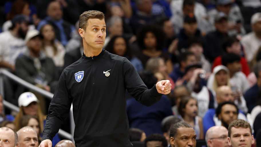 Duke fans are losing faith in Jon Scheyer in record time after another ...