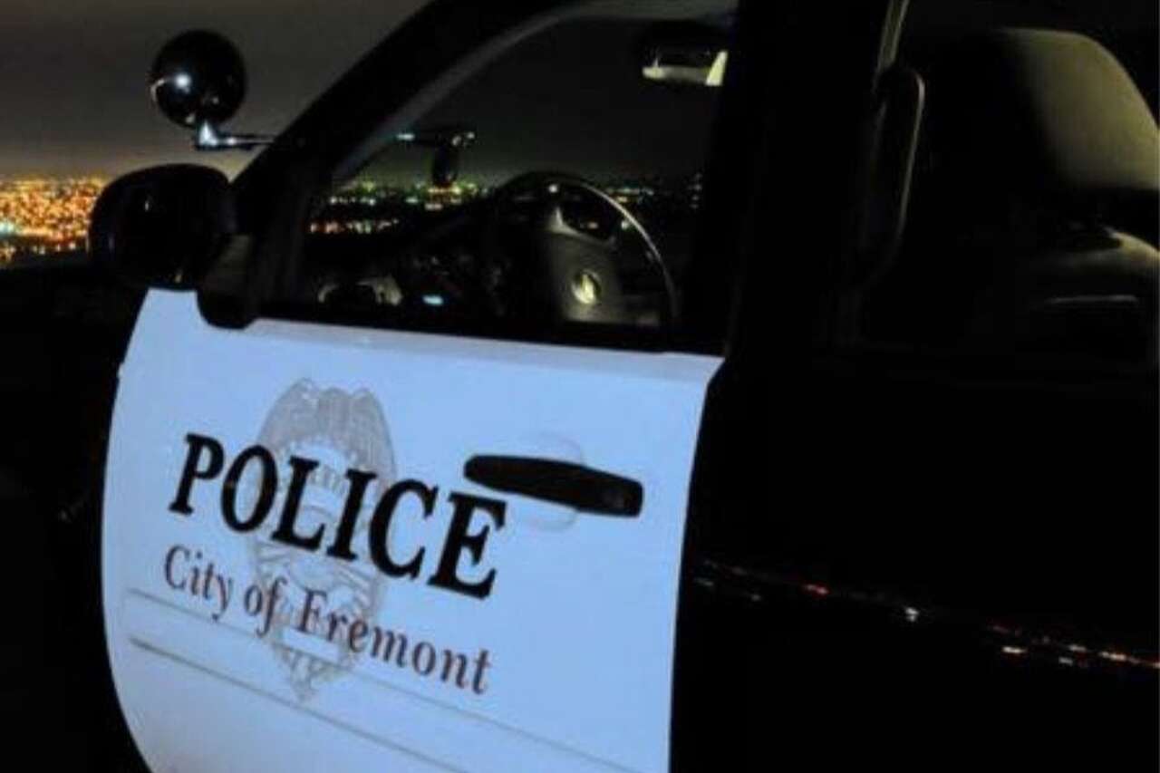 Passenger killed, driver arrested in speed-related crash in Fremont