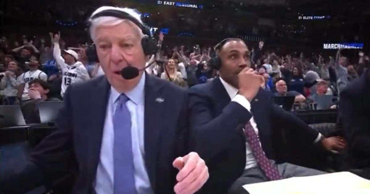 Bill Raftery stunned speechless by Braylon Mullins dagger 3-pointer in ...