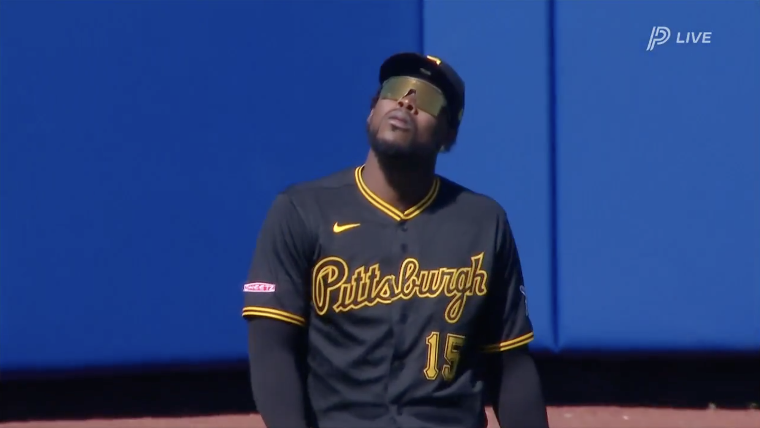 Pirates broadcasters call out player