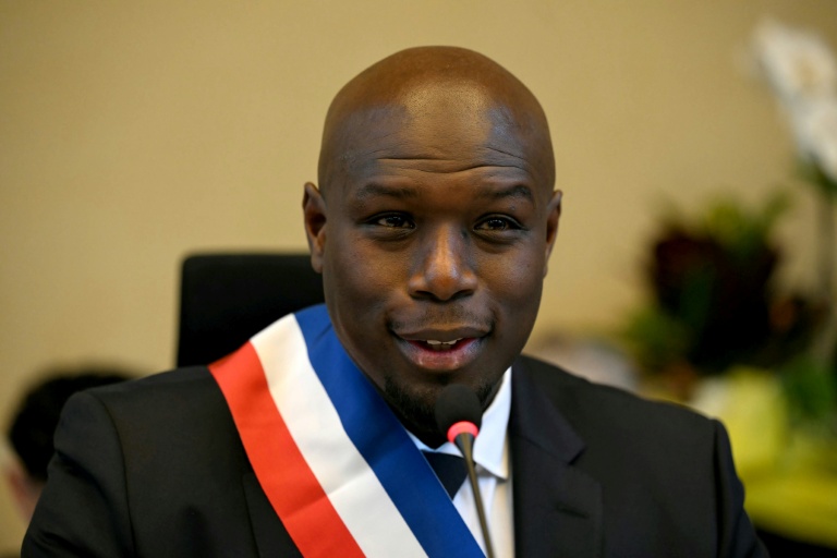 Blanc-Mesnil : Demba Traoré élu maire loin des huées ayant visé son ...