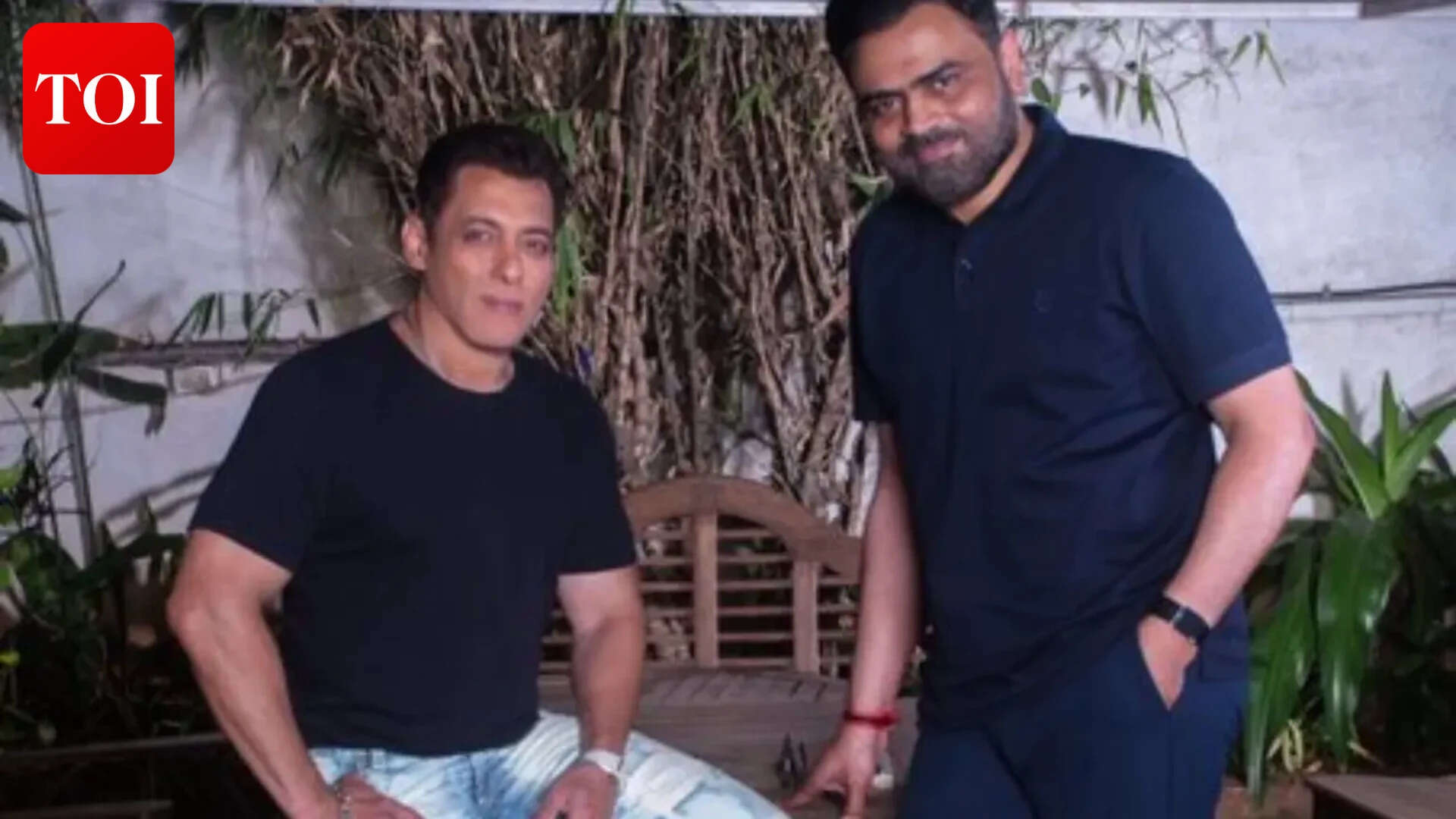 Salman Khan announces next action-thriller directed by Vamshi ...