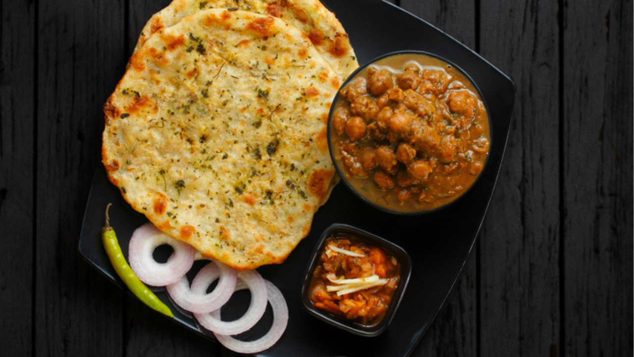10 iconic foods you must try in Amritsar at least once