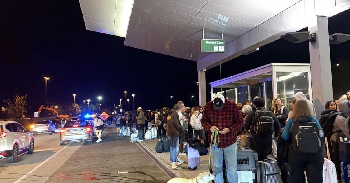 Long lines for travelers back inside RDU after Terminal 1 evacuated ...