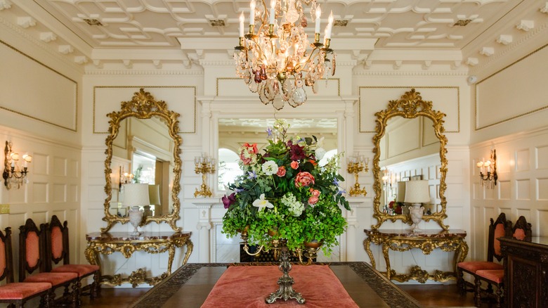 5 dated dining room features that have lost their luster