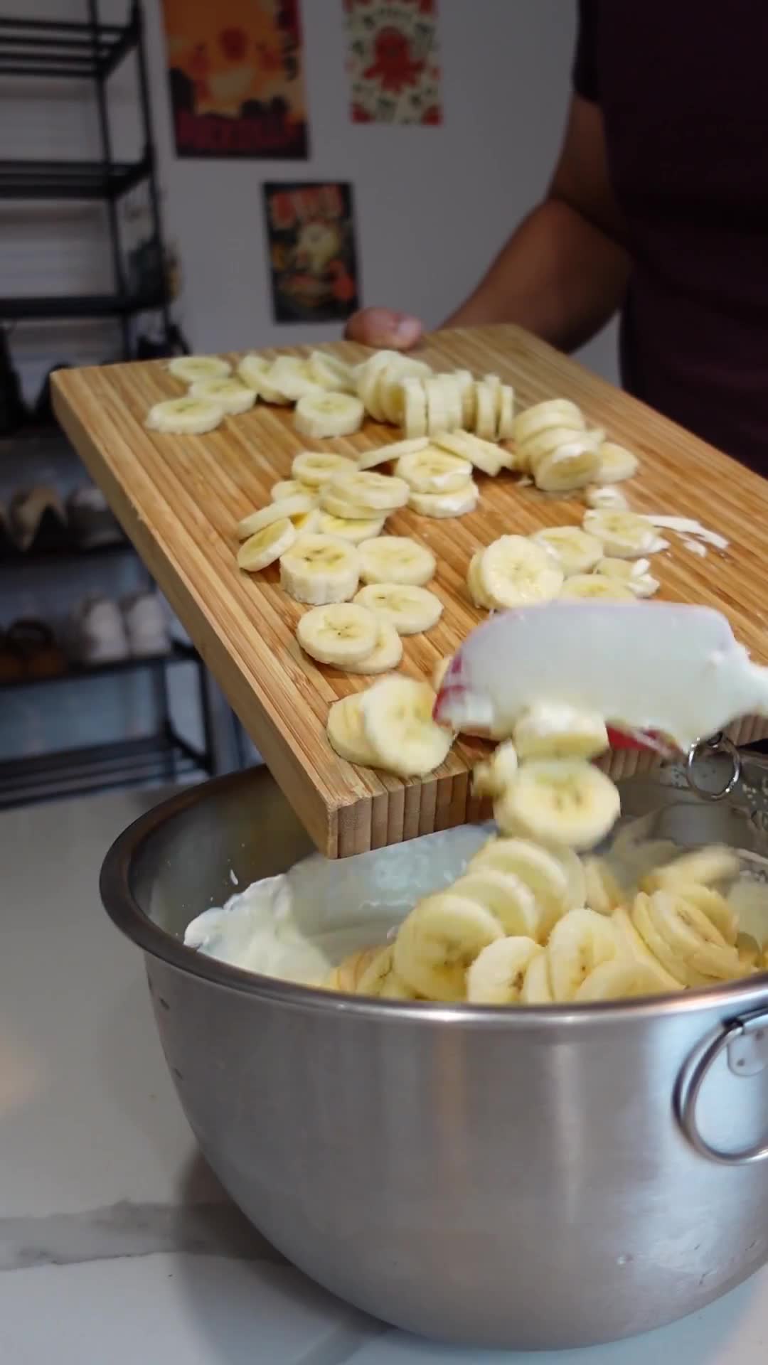 Homemade banana pudding that tastes like the famous restaurant version