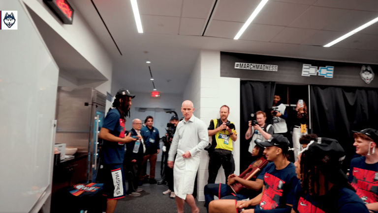 Pantsless Dan Hurley celebrates UConn’s incredible March Madness win ...