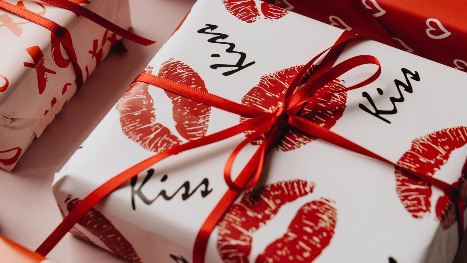Trendy gifts you can get for your partner as a boyfriend