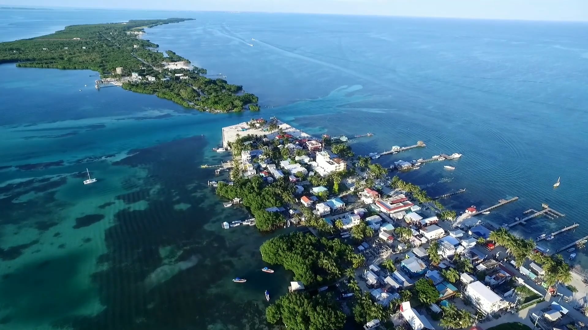 Belice: Un dron descubre un paraíso para el buceo, el snorkel y la ...