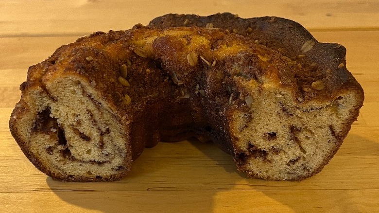 10 store-bought coffee cakes, ranked