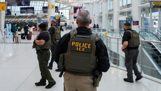 ICE agents at US airports: Here are travel measures for visa, green ...