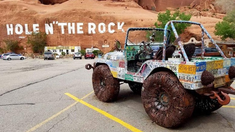 38 most bizarre tourist attractions in America