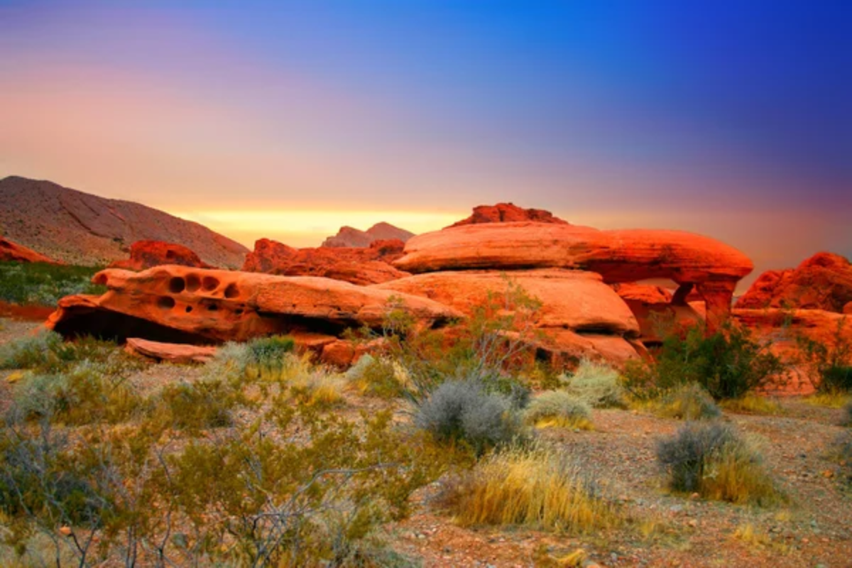 15 destinations where red rocks and cliffs create unreal scenery