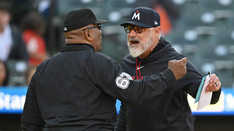 Twins manager ejected after exploding over timing of ABS challenge vs ...