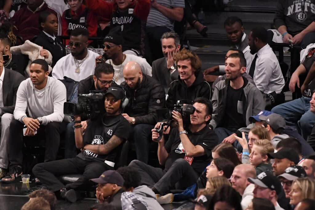 NBA fans all feel the same about Antoine Griezmann attending a Brooklyn ...