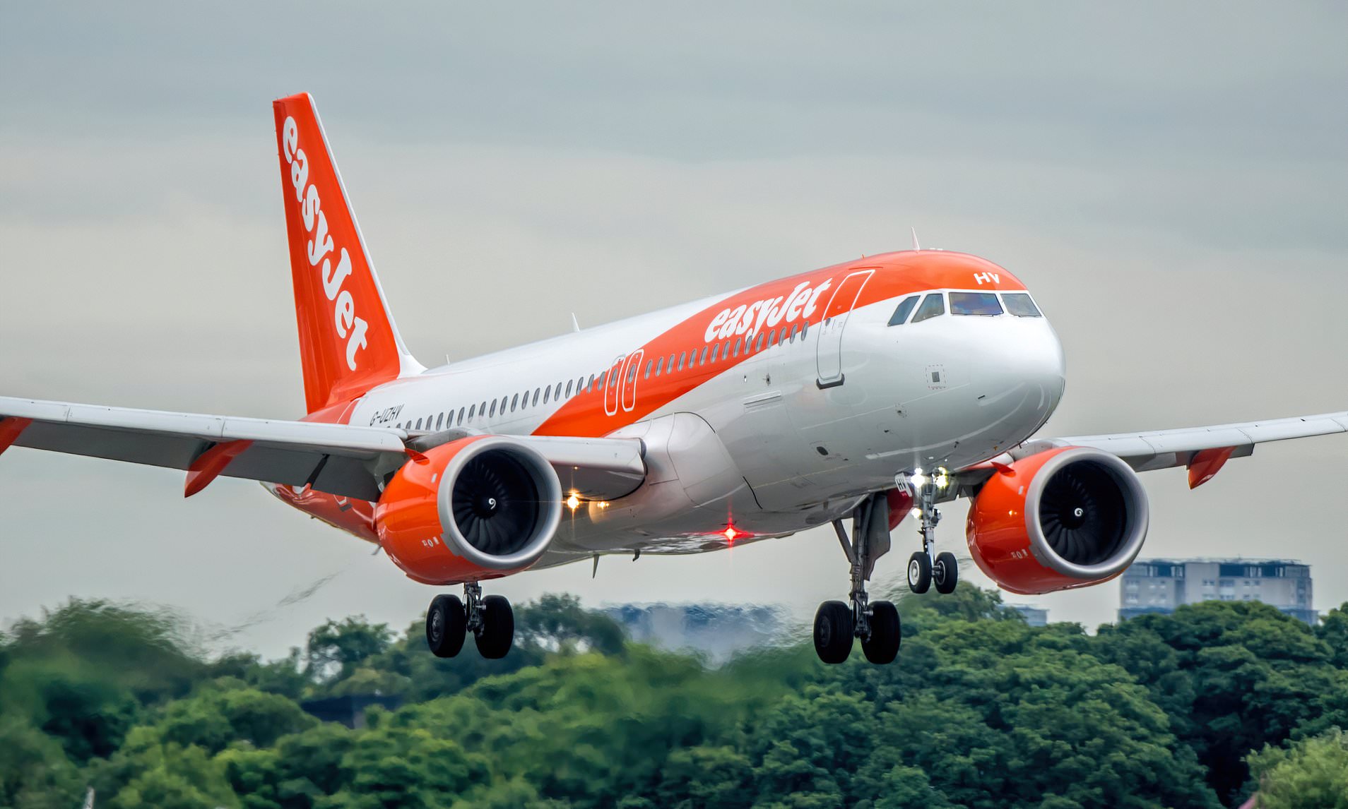 EasyJet flight declares emergency and returns to the UK as crew member ...