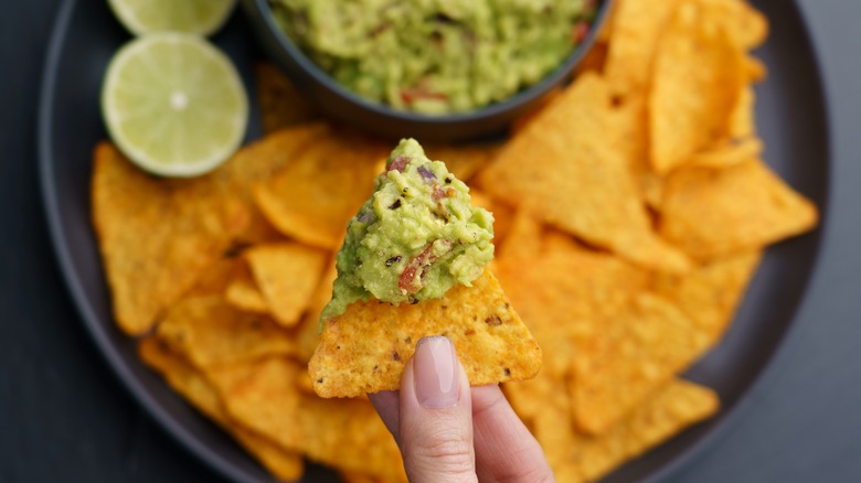 7 best chips to eat, and 7 to avoid