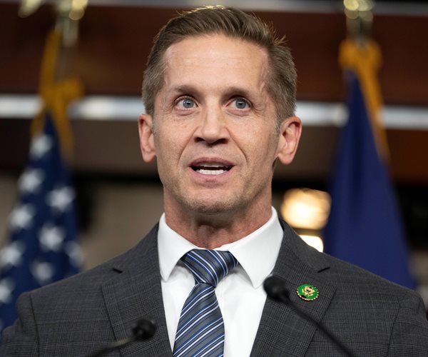 Rep. McCormick to Newsmax: 'Don't understand' why Congress can't fund govt